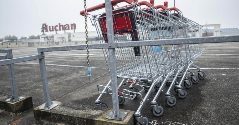 Chez Auchan, 2 389 postes supprimés : FO exige une solution pour chaque ...
